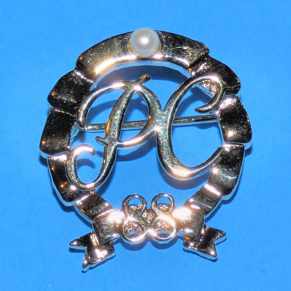 Jewelry | Vintage Avon Presidents Club Brooch Pin 1988 8s Pc 88 Gold ...